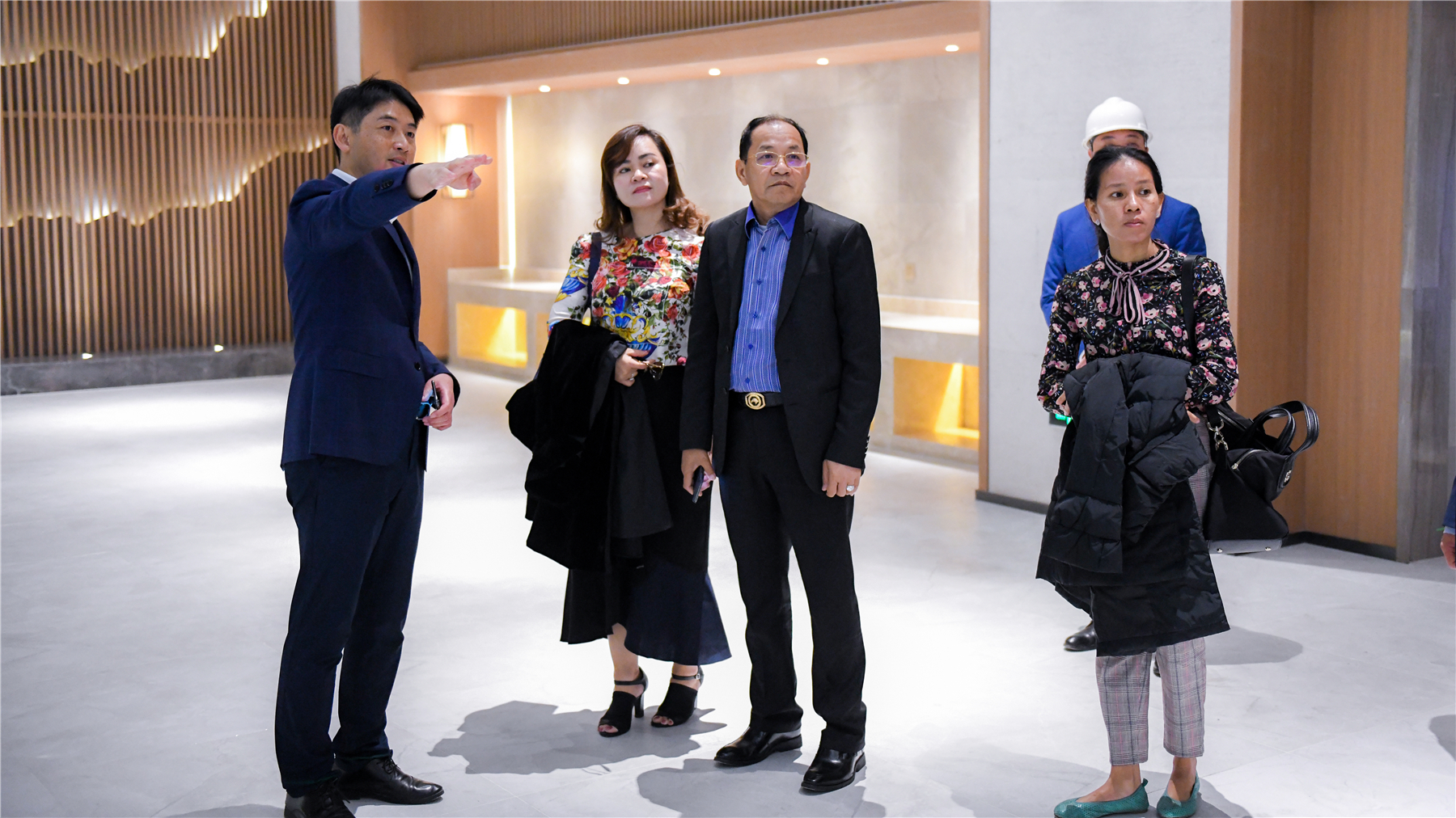 柬埔寨王国首相洪森国务顾问、柬埔寨华商投资协会主席H.E.Ph.D.Heng Vuthy将军到访星耀集团|柬埔寨王国首相洪森国务顾问、柬埔寨 ...